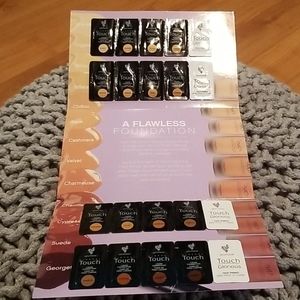 younique Makeup | 2 Mineral Touch Liquid Foundation | Poshmark